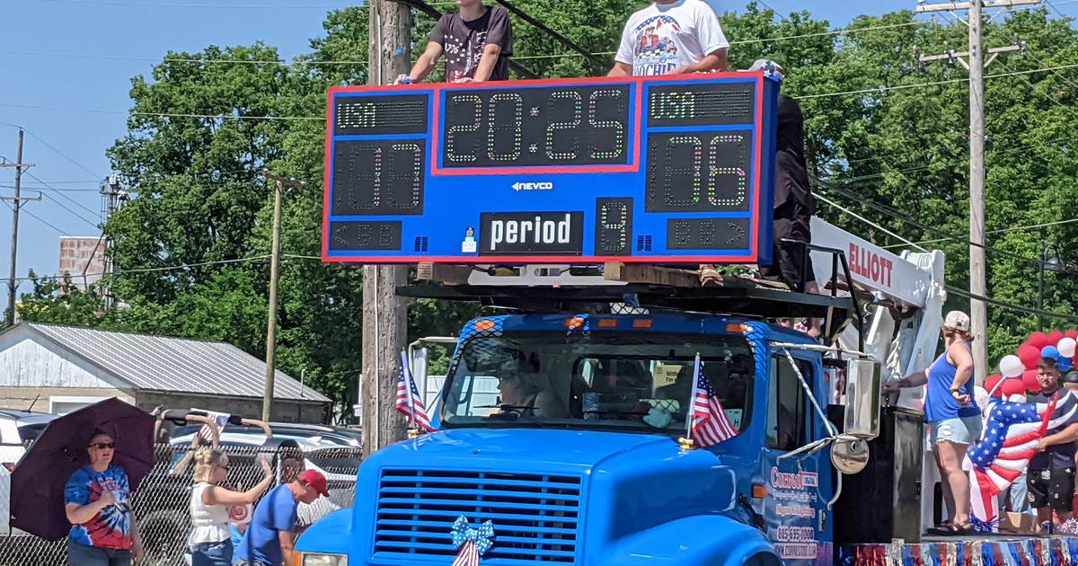 Freedom Days Parade brings crowds to downtown Sandwich despite ...