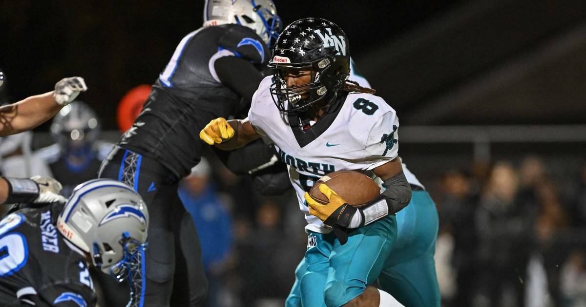 Photos: Woodstock North vs. Woodstock Week 9 football – Shaw Local