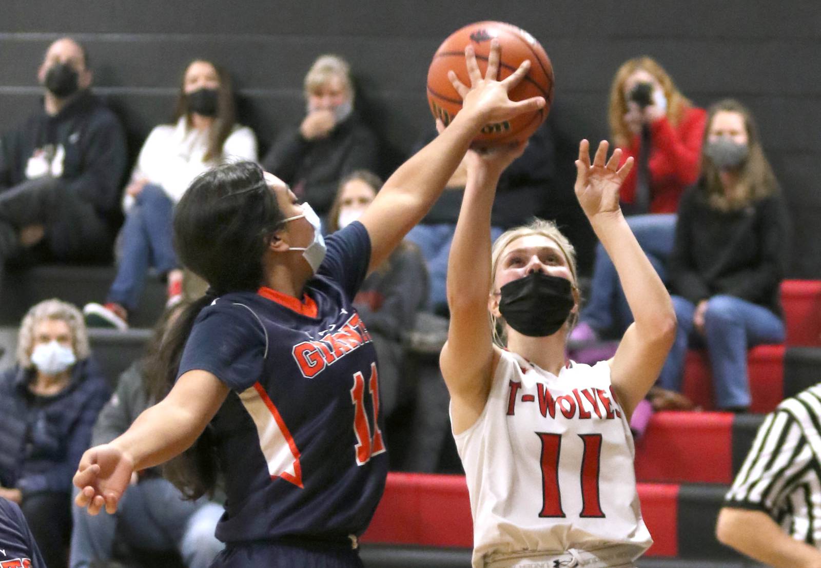 Area Roundup: Cavaliers bowling rolls past Rochelle at T-Byrd Lanes ...