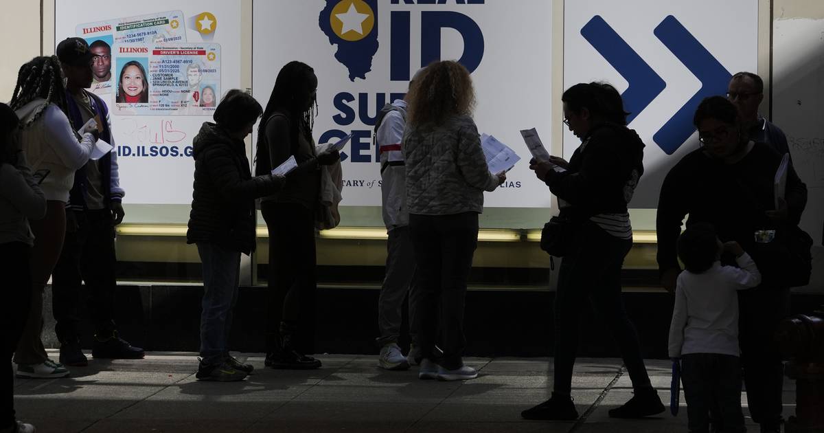 Eye On Illinois: Updating your home address? Expect lots of snail mail ...