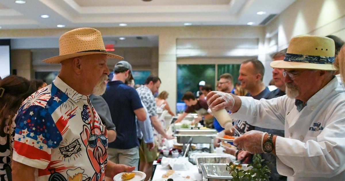 Photos: CASA DeKalb County hosts 50 Men Who Cook event – Shaw Local