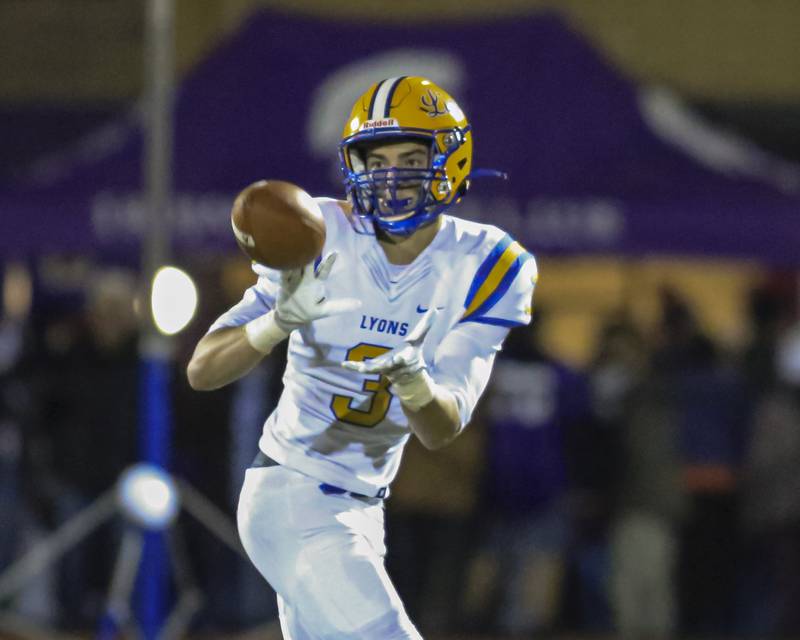 Photos: Downers Grove North vs. Lyons Township Football – Shaw Local