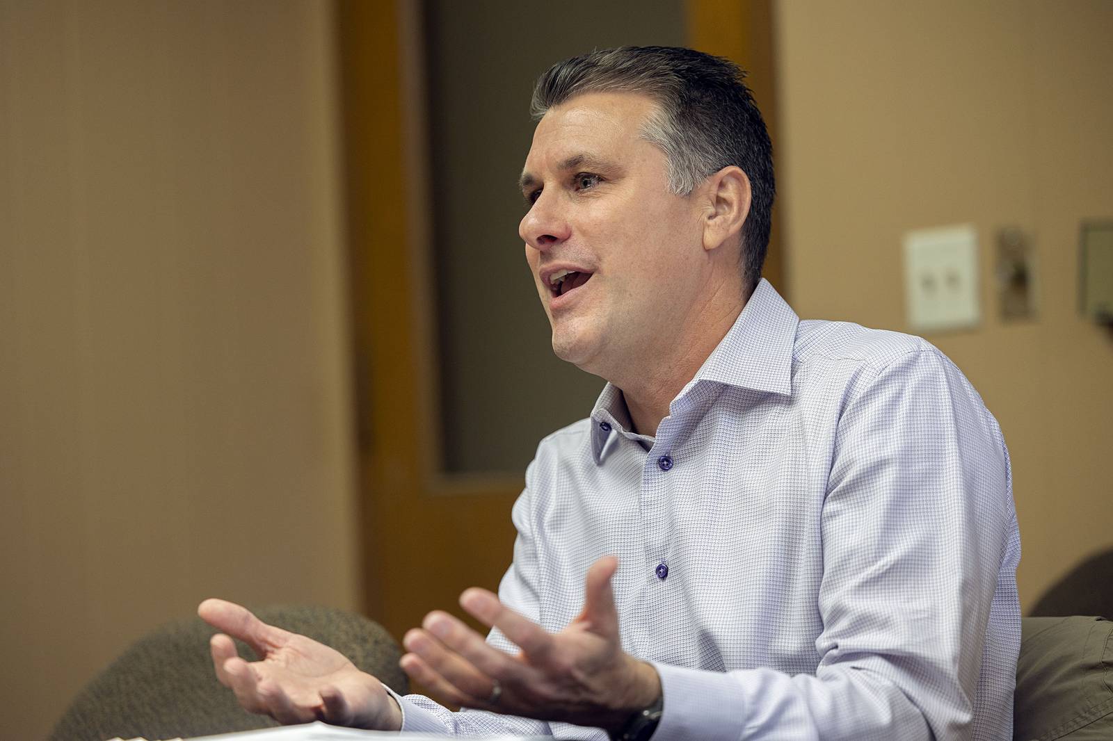 Stoller listens, makes connections in expanded 37th District – Shaw Local