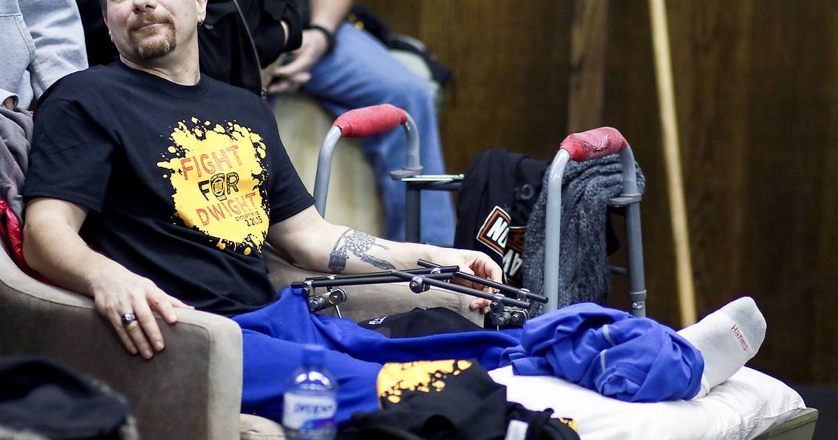 Funeral arrangements for McHenry County Sheriff's Deputy Dwight Maness ...