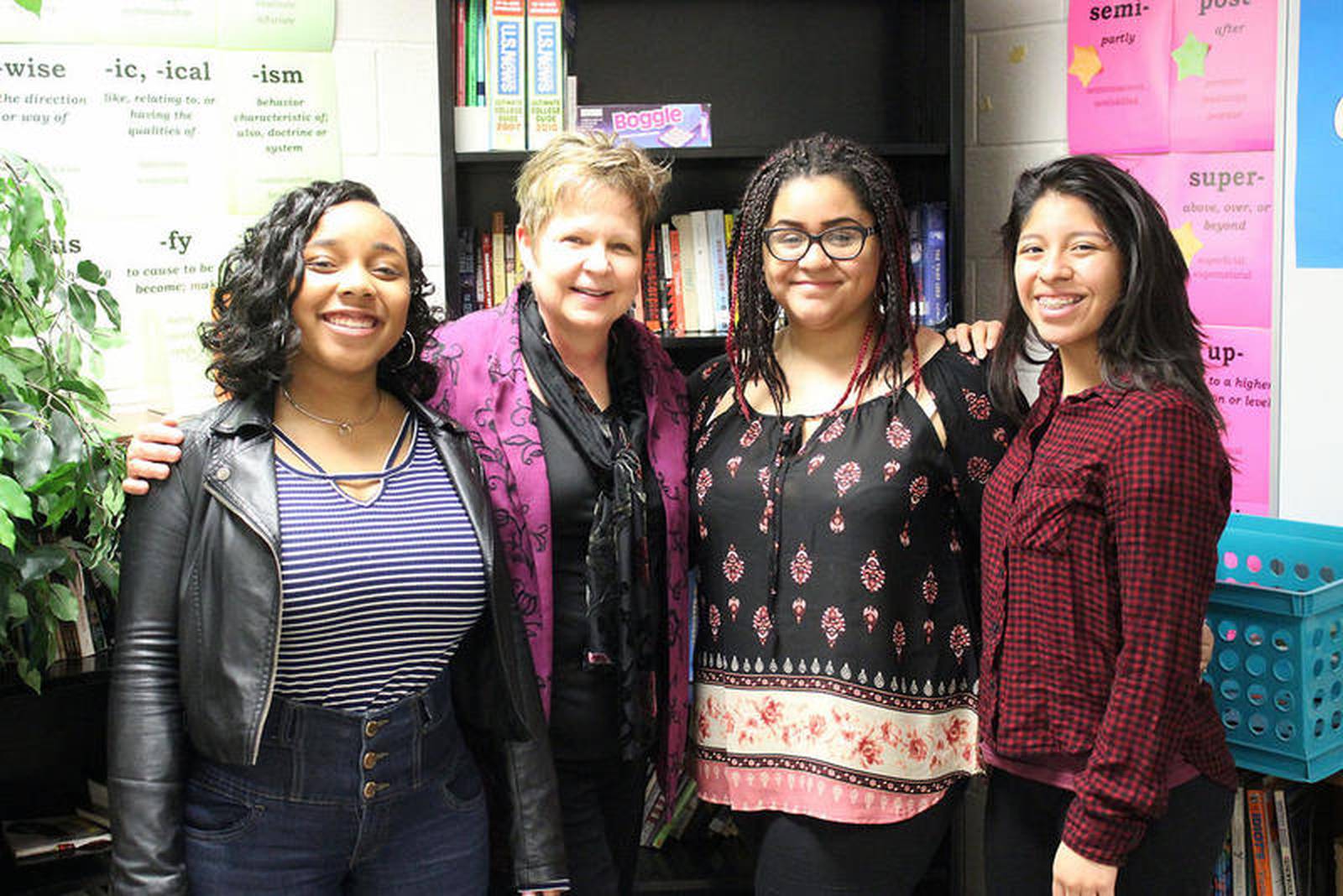 Valley View students receive 5 regional awards – Shaw Local