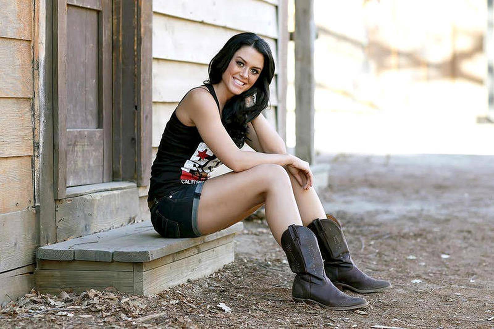 Sugar Grove mother works to eliminate stigma of mental illness after ...