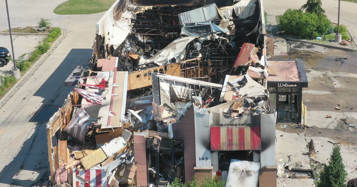 Aerial photos show extent of damage to KFC in La Salle – Shaw Local