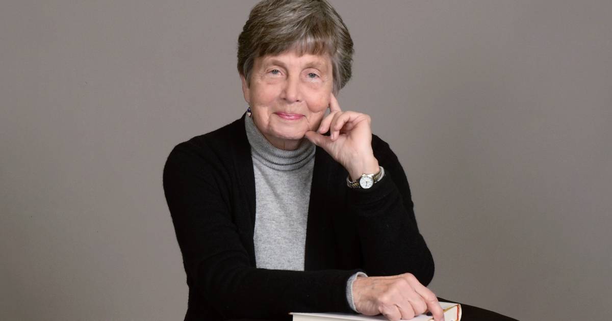 Jan Bosman: Poetry can shine a little light – Shaw Local