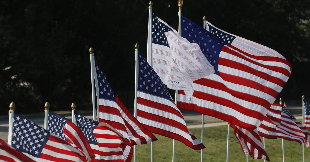 Photos: Flags of Honor in Johnsburg – Shaw Local