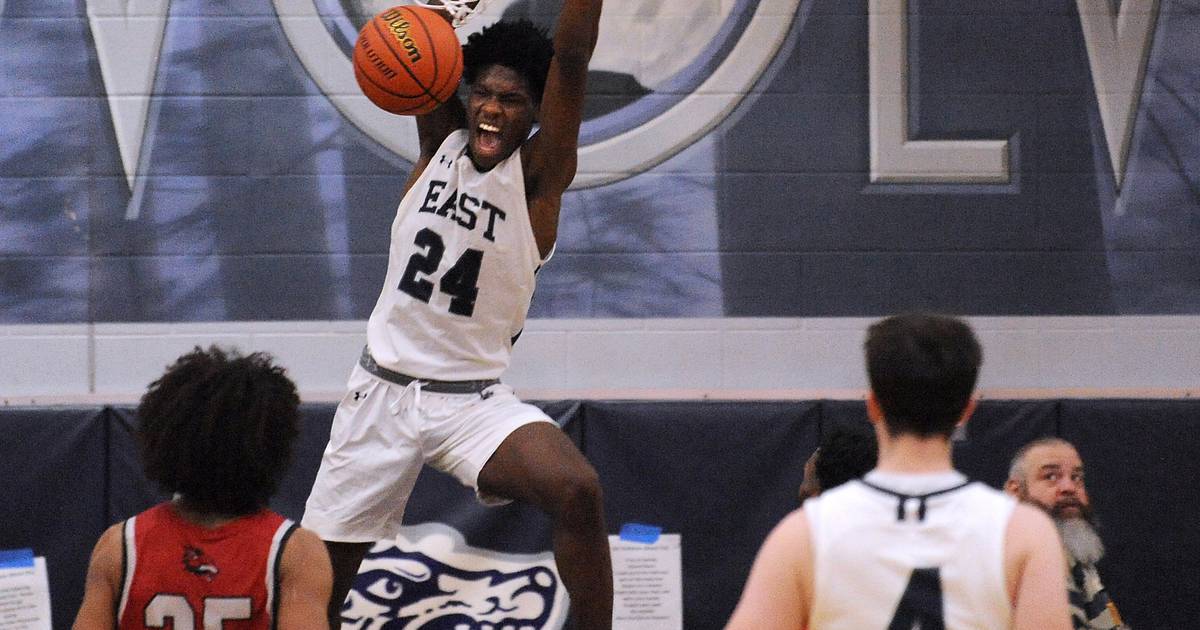 Boys basketball: Mekhi Lowery overcomes cramp to help Oswego East top ...