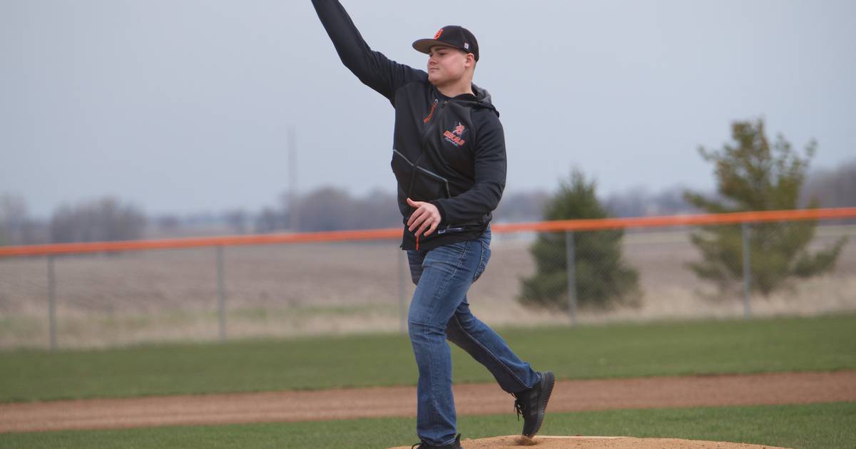 Hustle Russell: DeKalb grad Zach Russell fighting brain tumor with ...