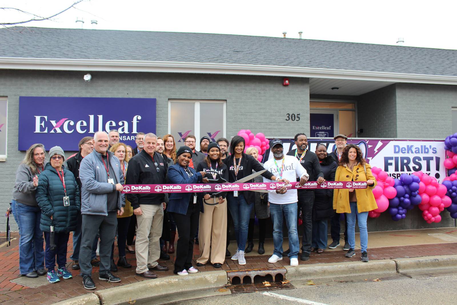 Excelleaf marijuana dispensary holds grand opening with DeKalb chamber ...