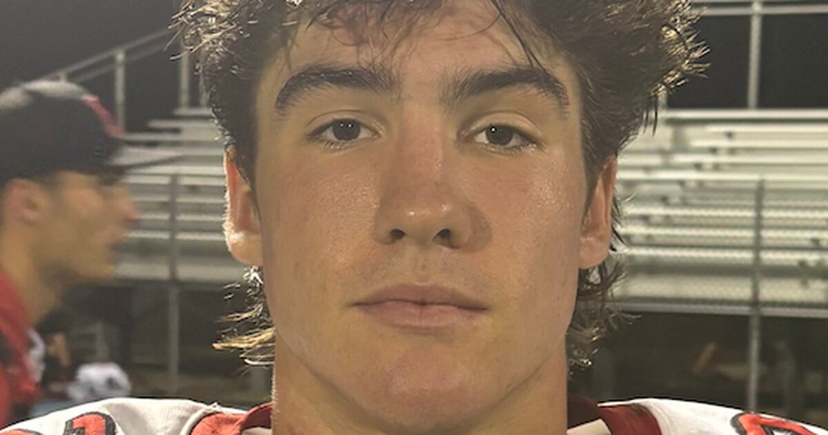 Patrick Connors shoulders the load for Hinsdale Central, scores 4 TDs ...
