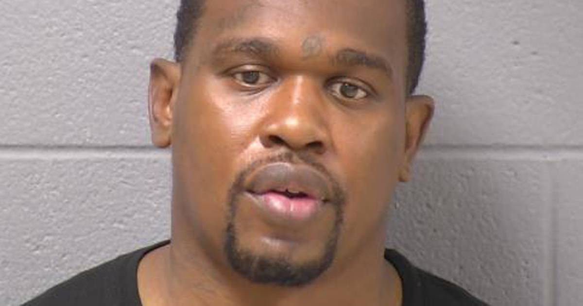 Paroled felon caught with gun in Joliet’s East Side: cops – Shaw Local