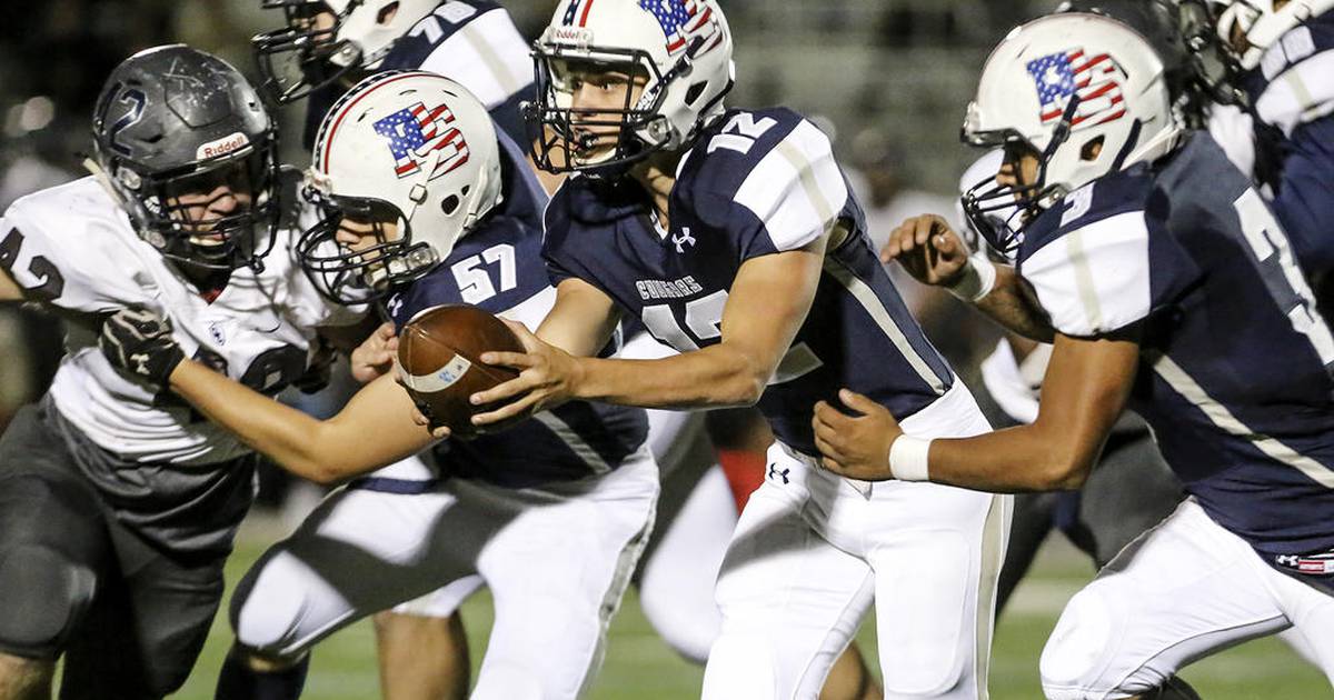 Prep football: Wolves use defense, big plays to blank Cougars – Shaw Local