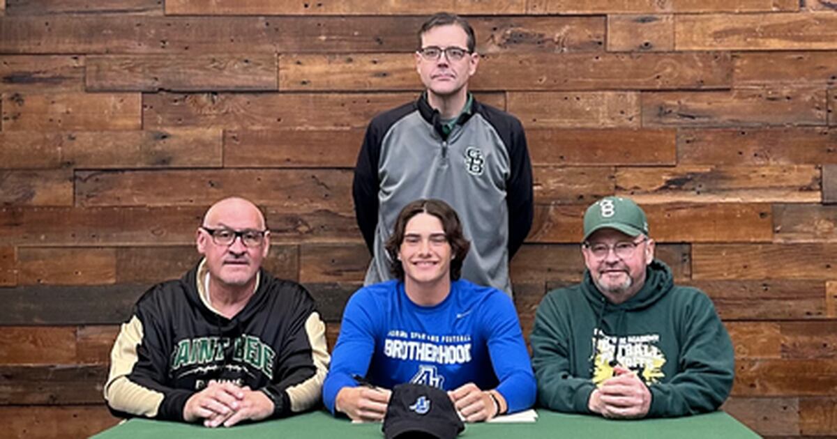 Family connections leads Max Bray to Aurora University – Shaw Local