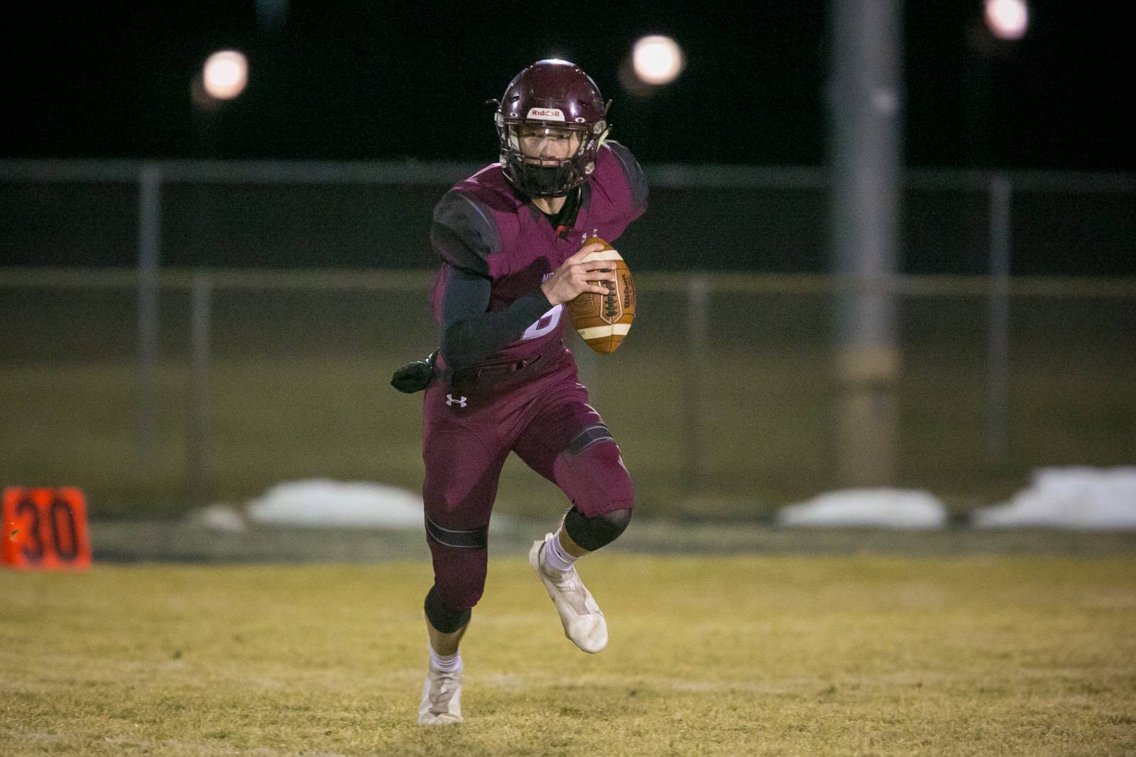 Marengo’s Josh Holst scores 4 TDs as Indians run away from Johnsburg in ...