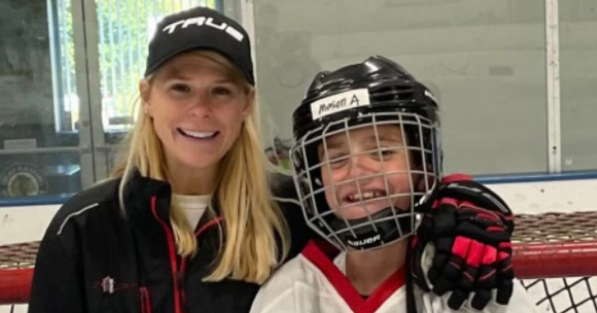 Only female coach at Glacier Ice Arena earns national recognition ...