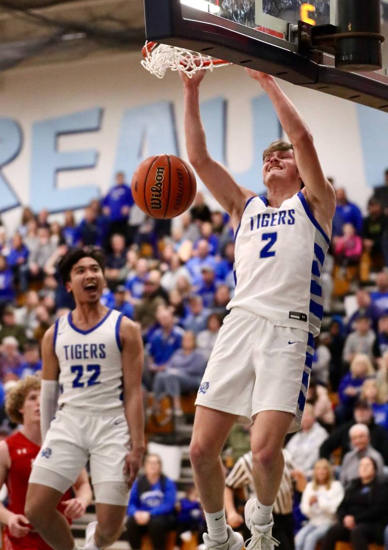 Boys basketball: Teegan Davis, Princeton roll past Hall – Shaw Local