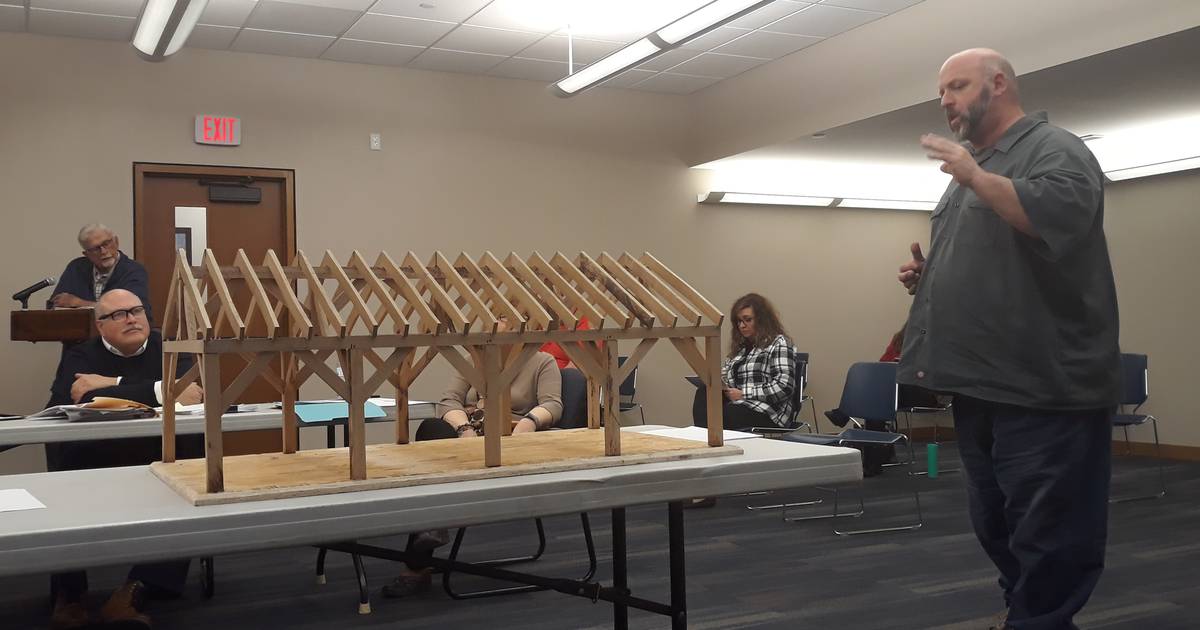 Streator students about half finished preparing picnic pavilion for ...