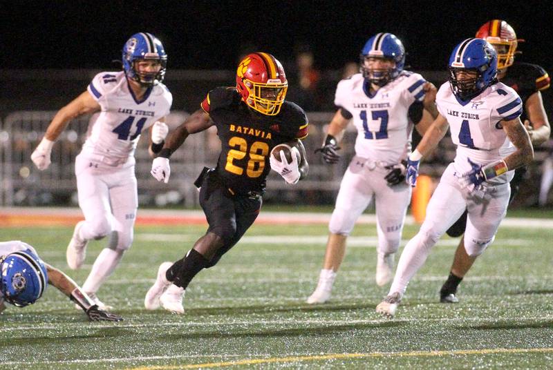 Photos: Batavia vs. Lake Zurich Football – Shaw Local