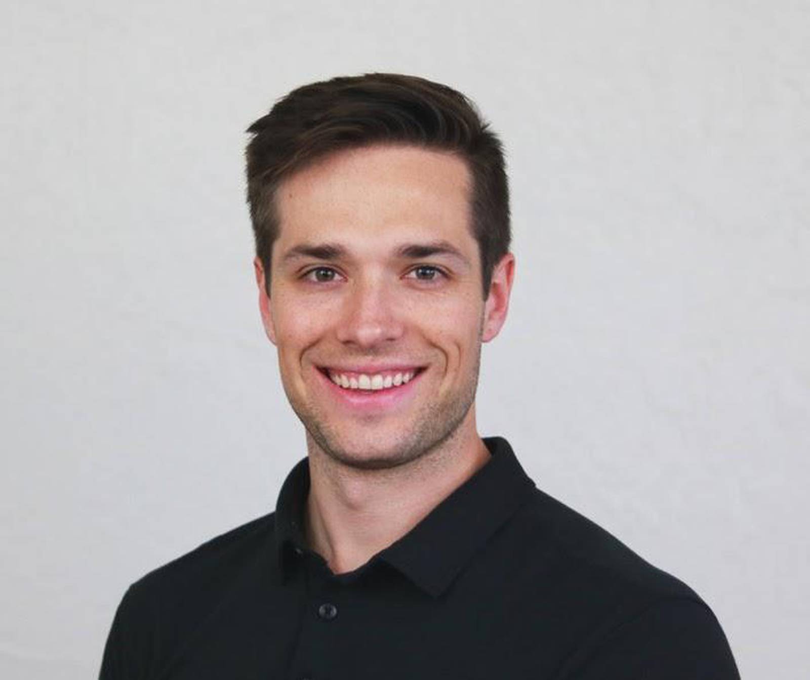 What is fascial tensioning and who is the 27-year-old trainer teaching ...