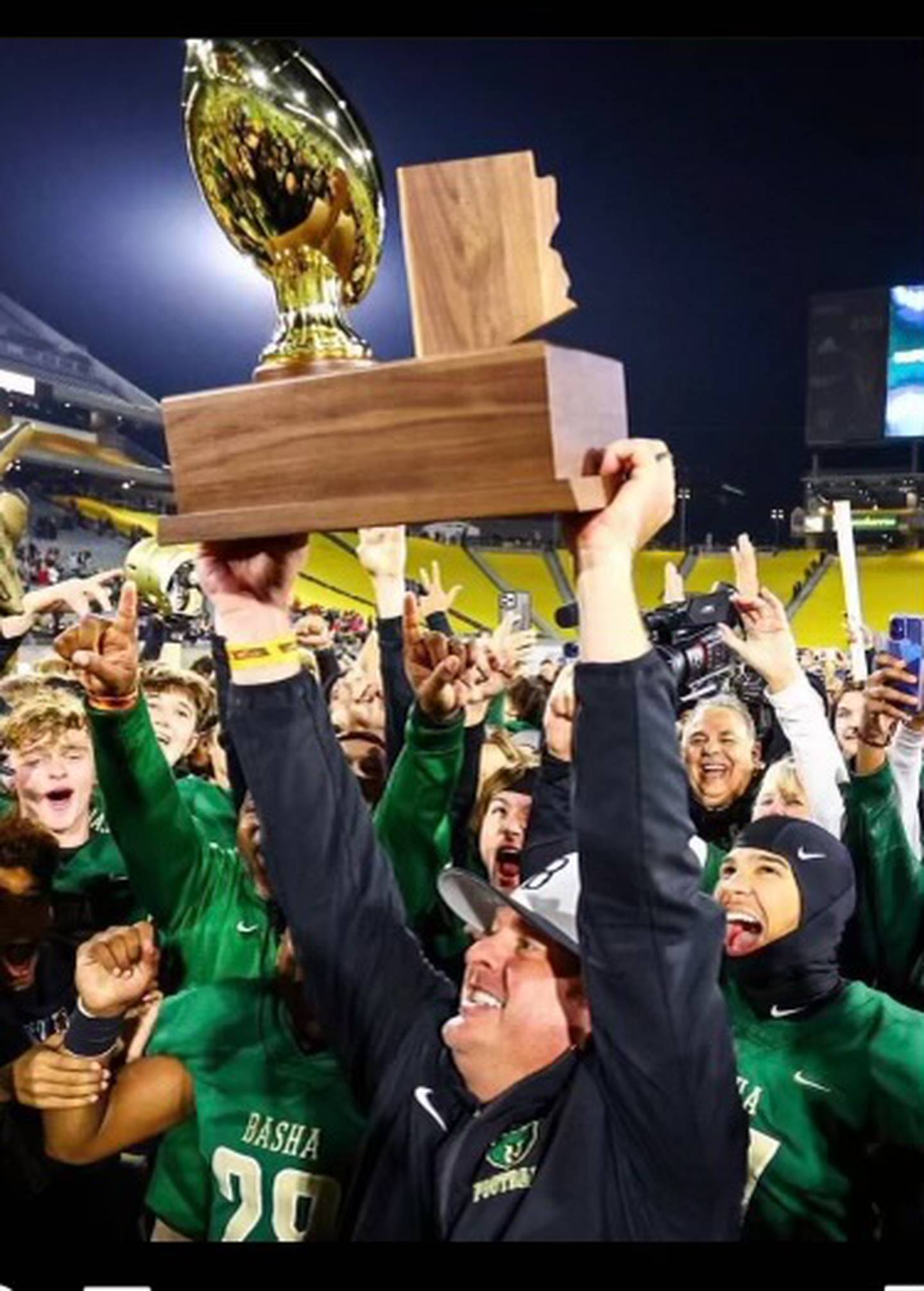 Notebook: Grey Giovanine inducted into Augustana Hall of Fame; Chris ...