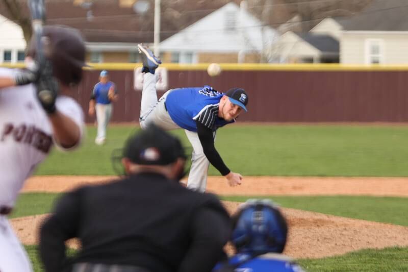 Photos: Lincoln-Way East vs. Lockport baseball – Shaw Local
