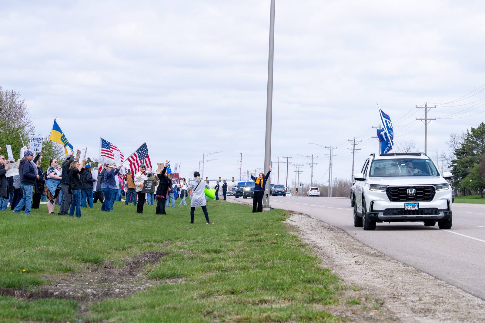 Photos: Hands Off Rally in Kane County – Shaw Local