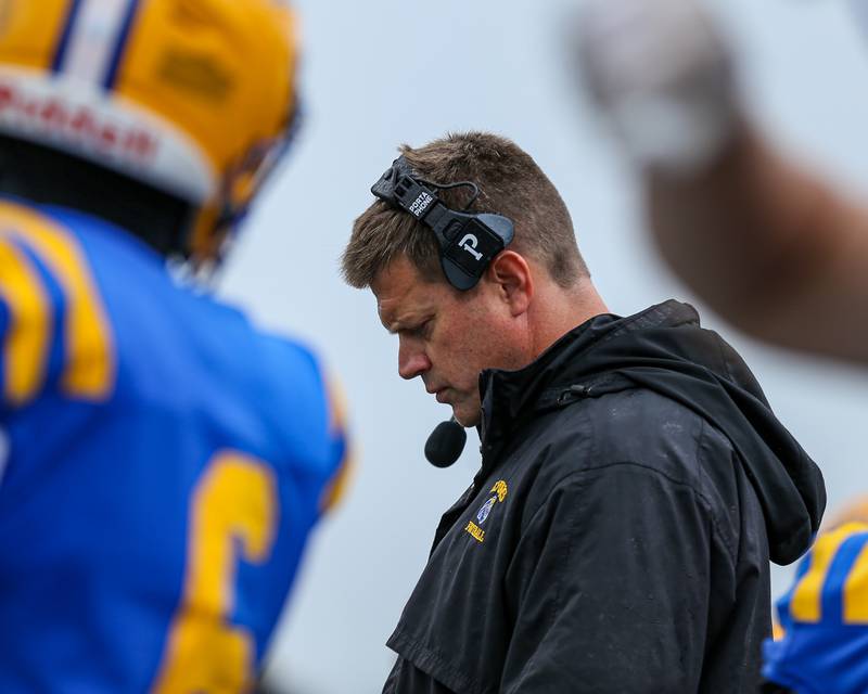 Photos: Lyons Township vs. York in Week 8 football – Shaw Local