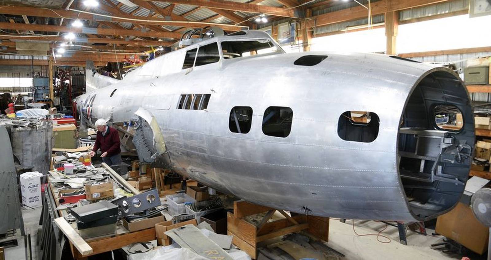 A Marengo man has spent decades rebuilding a B-17 bomber in his barn ...