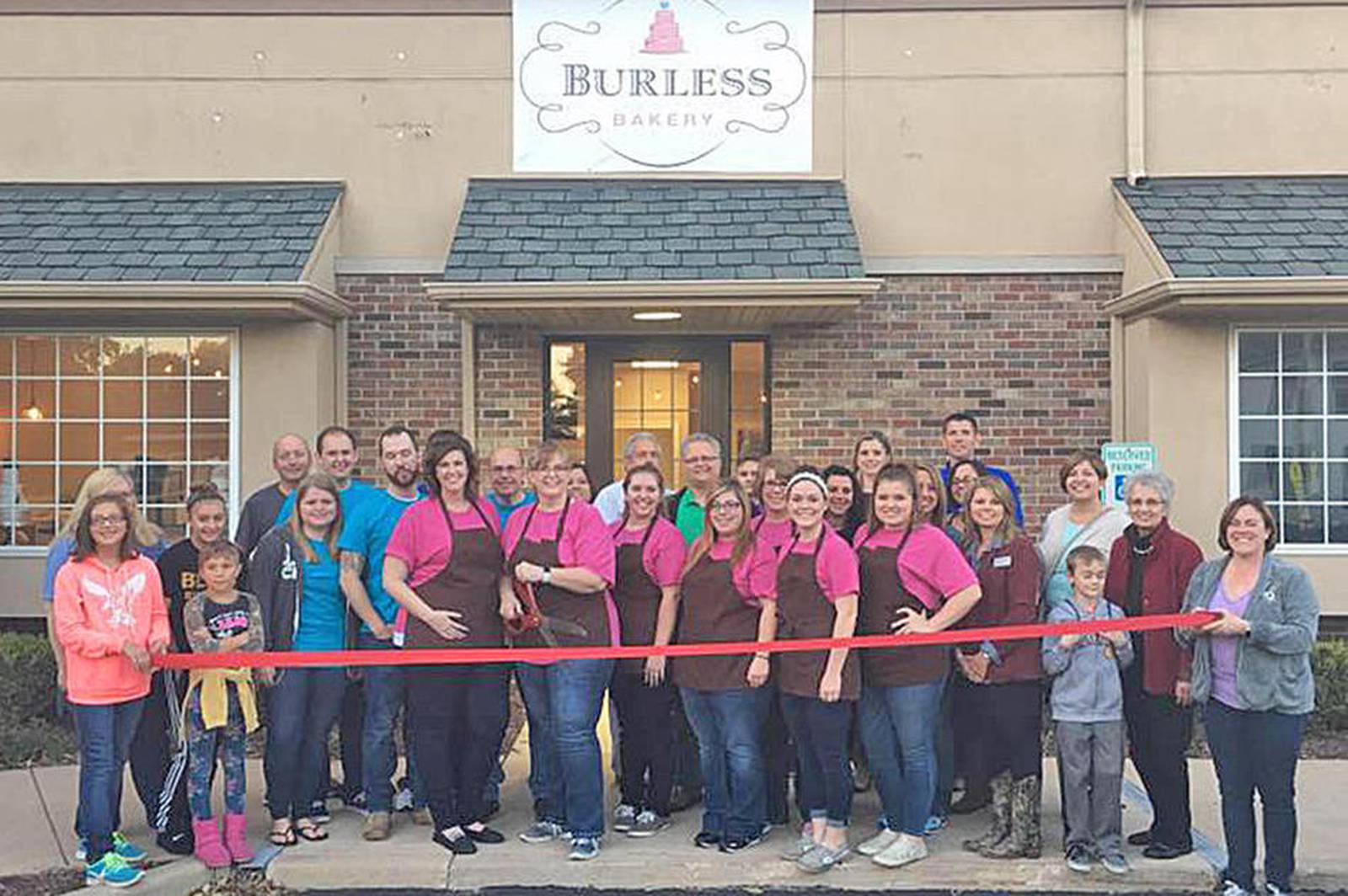 Burless Bakery & Coffee Shop opens in Sandwich – Shaw Local