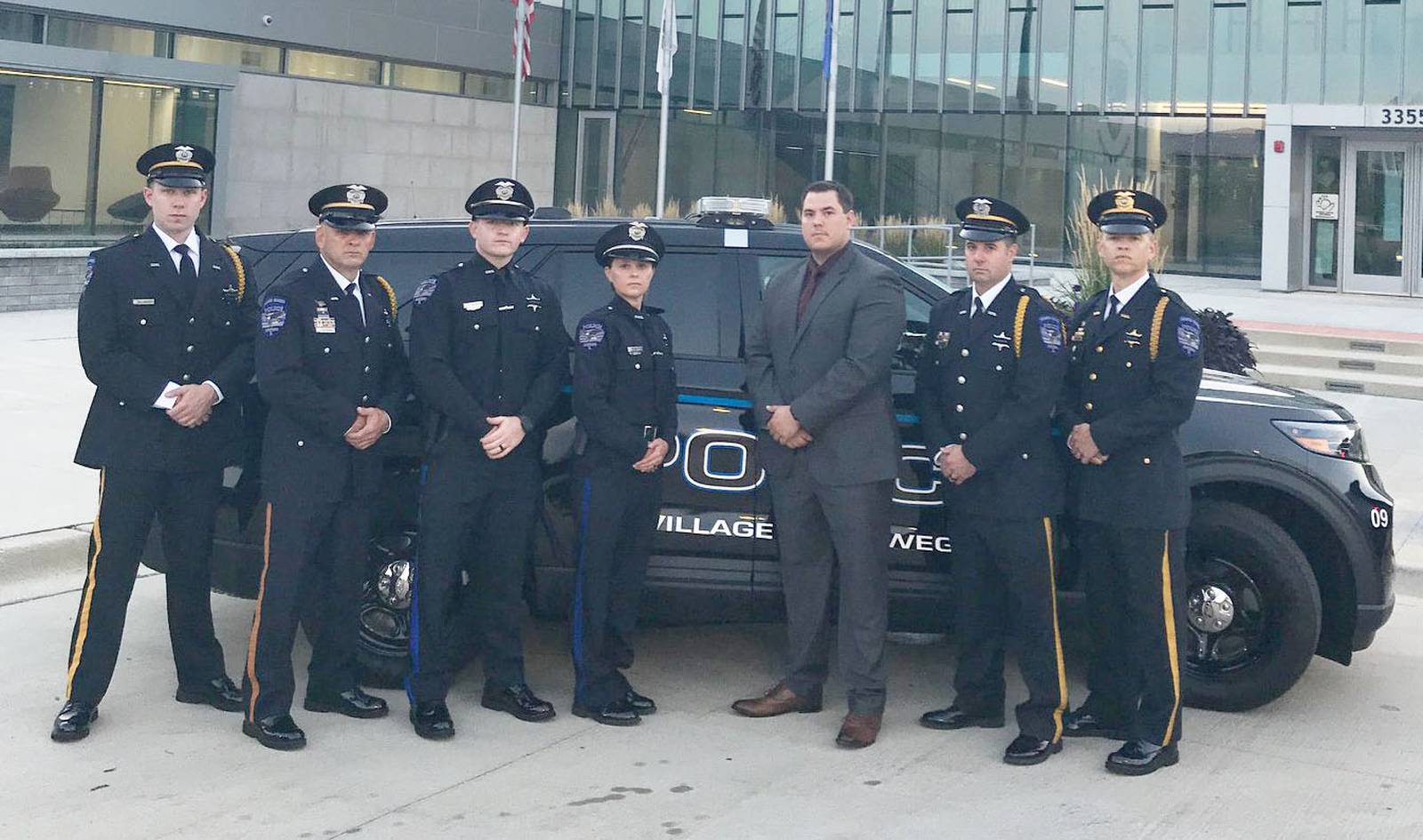 Oswego police officers attend funeral for Chicago officer – Shaw Local