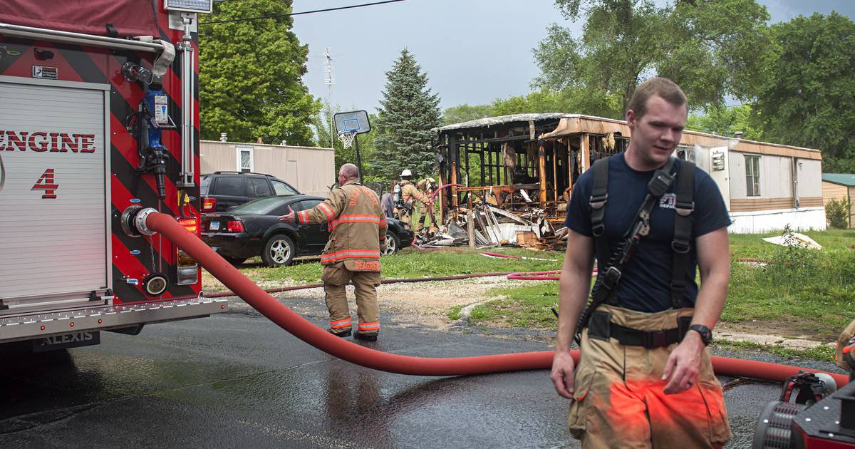 Photos: Fire breaks out at mobile home park in Dixon – Shaw Local