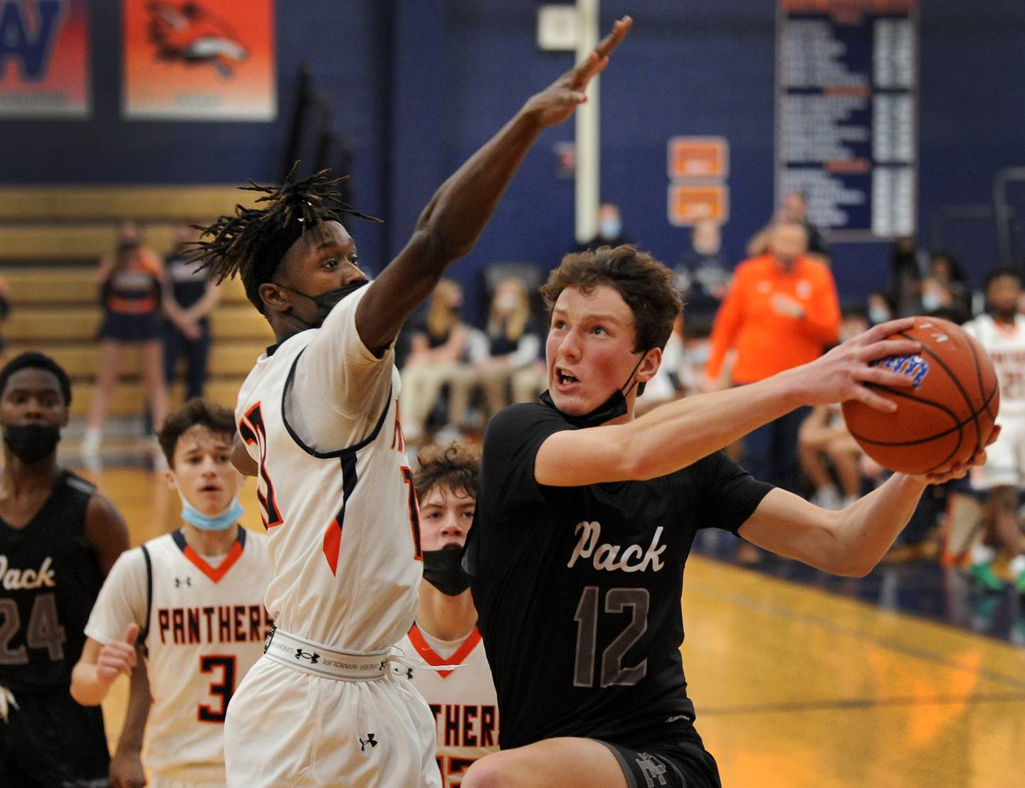Boys Basketball: Oswego East puts on a show in crosstown blowout – Shaw ...