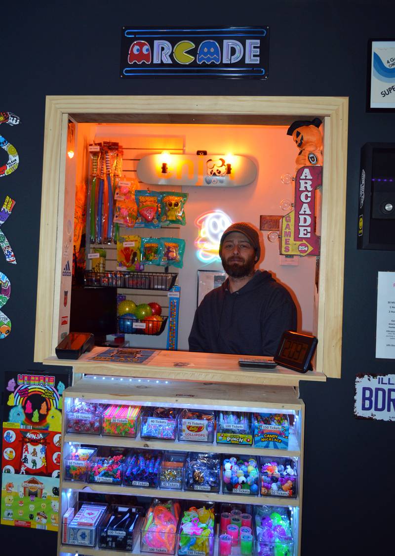 Replays Arcade open for business in downtown Dixon – Shaw Local