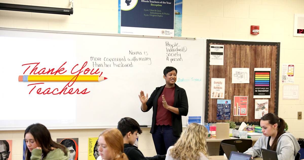 Batavia English teacher wins regional accolade, nominated for Illinois ...