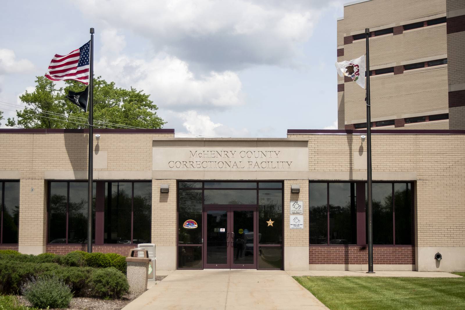 McHenry County jail to house inmates not fit for trial or not guilty ...
