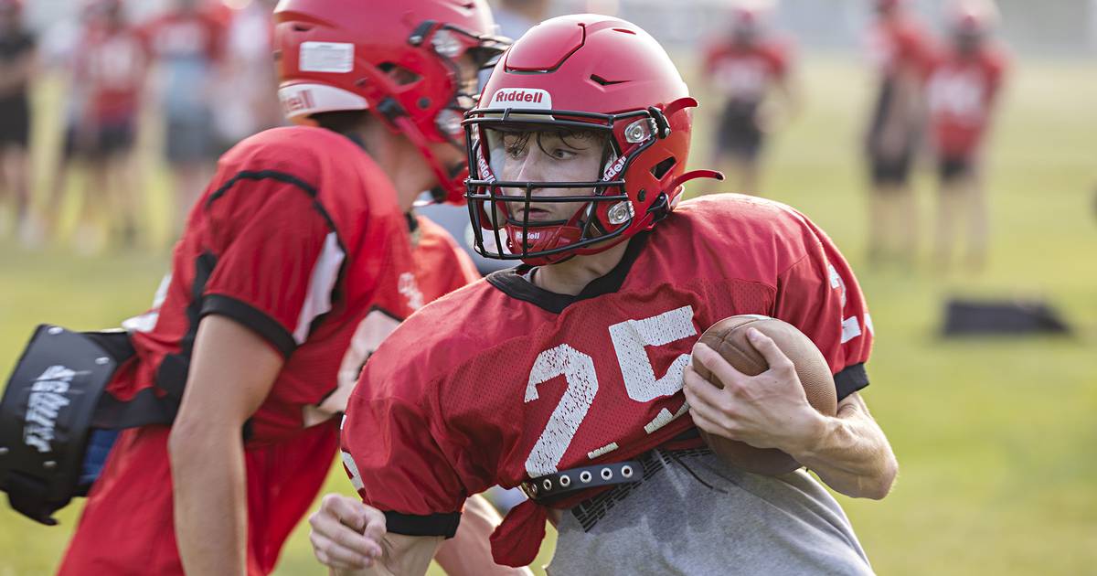 Photos: Amboy football camp – Shaw Local