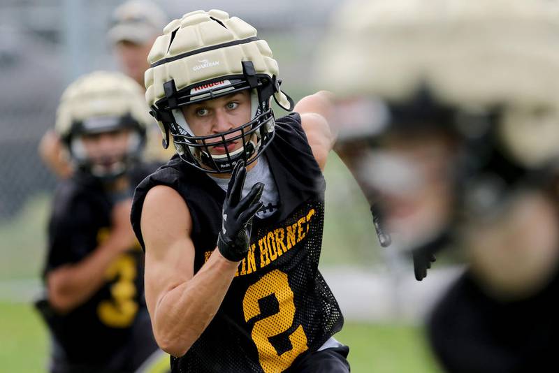 Harvard finds hope in battle-tested juniors – Shaw Local