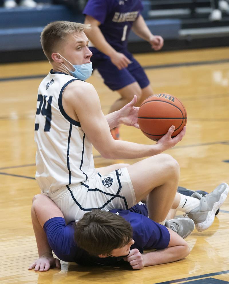 Photos: Hampshire vs. Cary-Grove boys basketball – Shaw Local