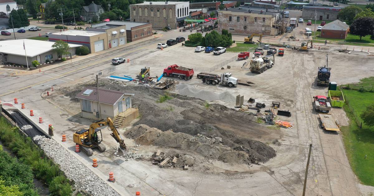 Photos: Utica makes progress on retail plaza area – Shaw Local