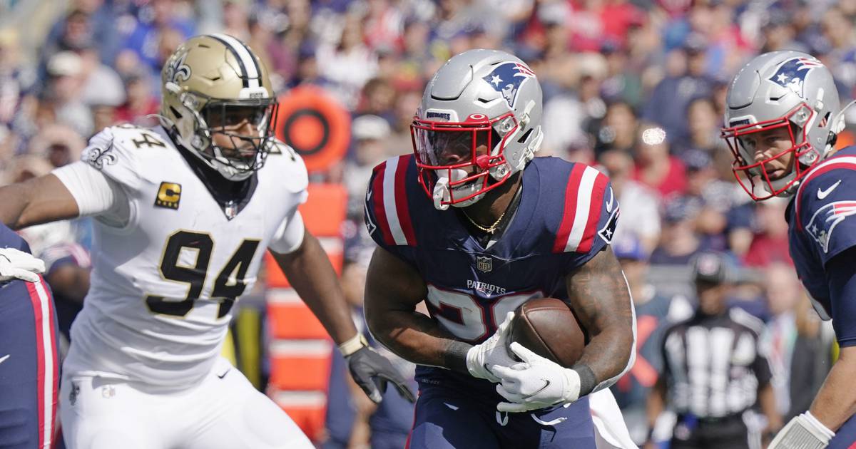 Super Bowl champion James White ready to lead Benet football: ‘I’m ...