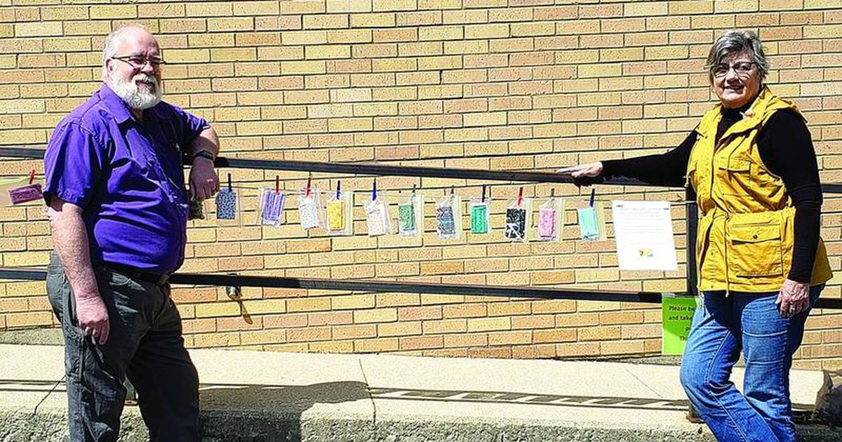 A sewer and mask maker extraordinaire – Shaw Local