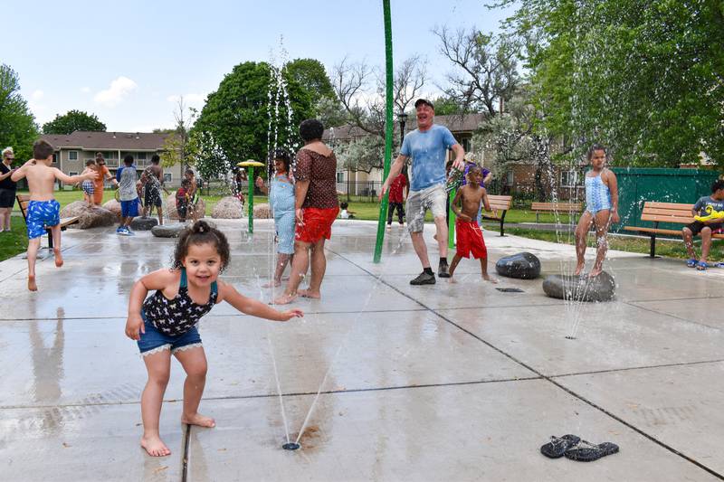 DeKalb’s splash pad open, Sycamore’s to open May 29 – Shaw Local