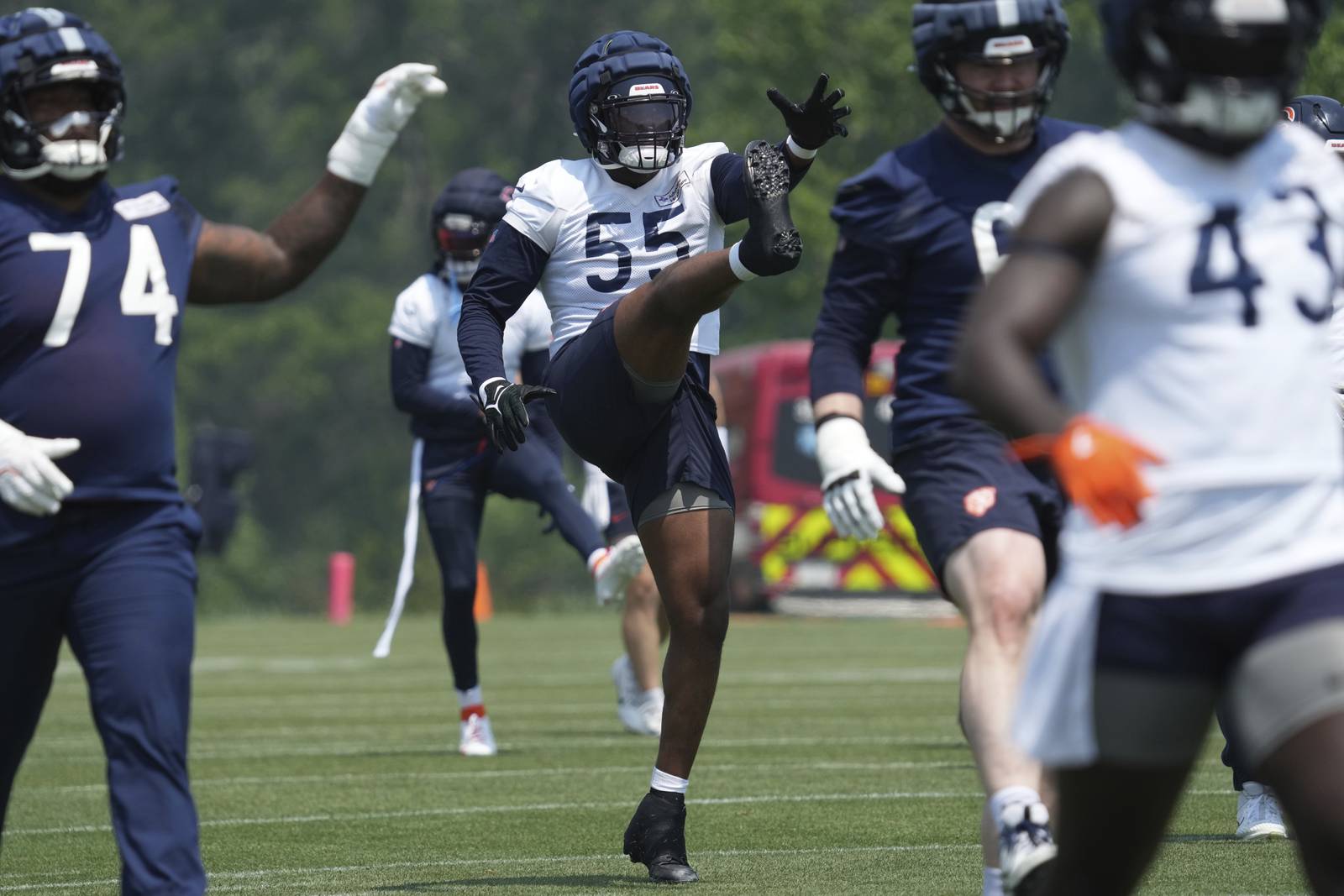 Bears training camp update: How Dayo Odeyingbo can help elevate team’s ...