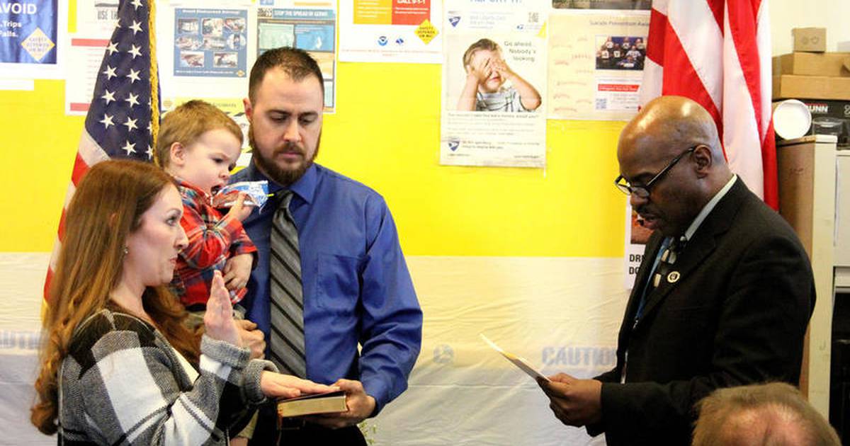 New Sandwich Postmaster takes oath of office – Shaw Local