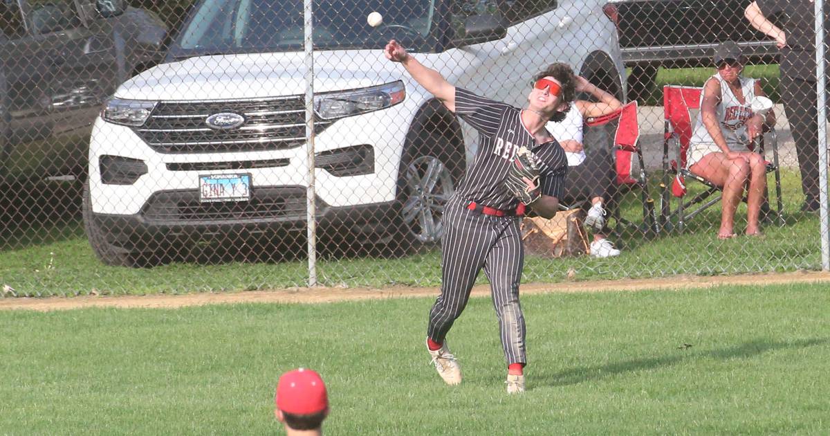 Hall uses aggressive running, wind-aided hits to top E-P – Shaw Local