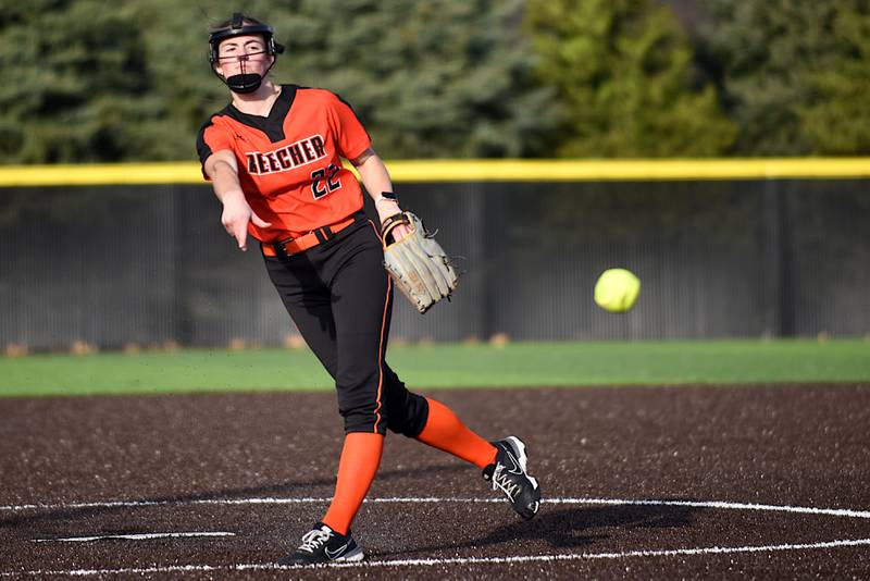 Photos: Beecher vs. Reed-Custer softball – Shaw Local