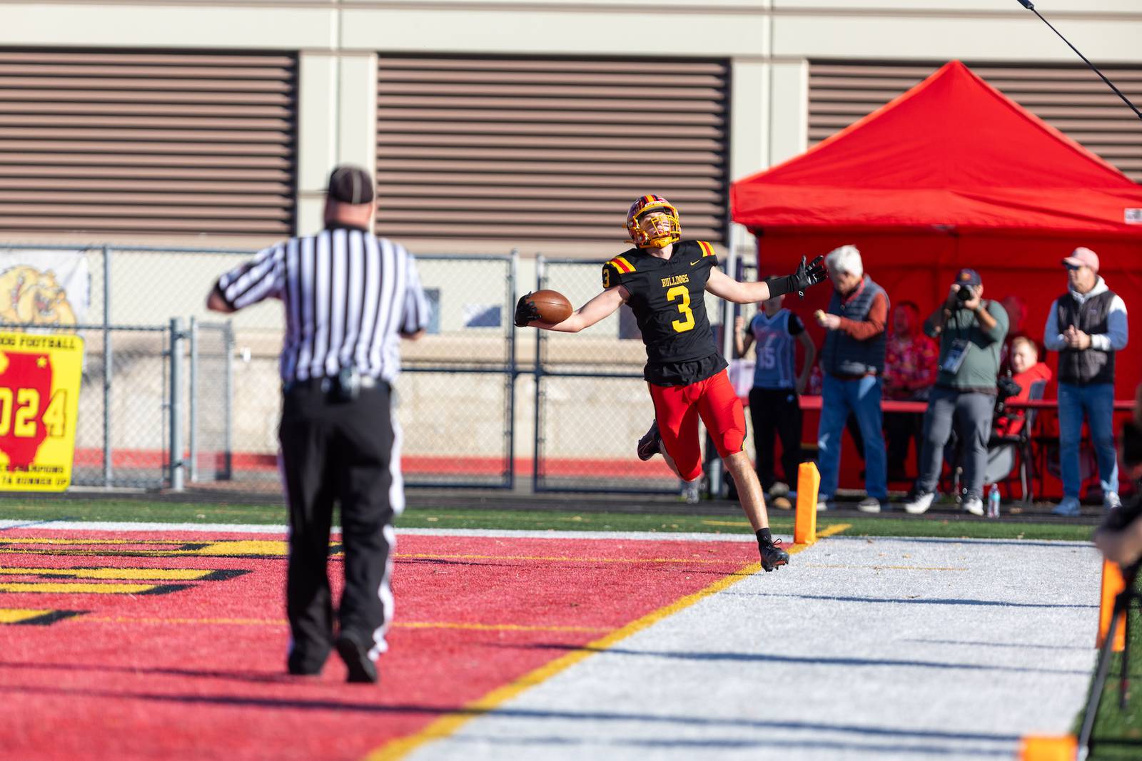 Taking a look at the IHSA state semifinal football matchups in the Kane ...
